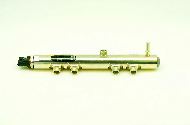 Рампа топливная Cummins ISF3.8 4944990, 5259689, 0445224013 (в сборе) О ...